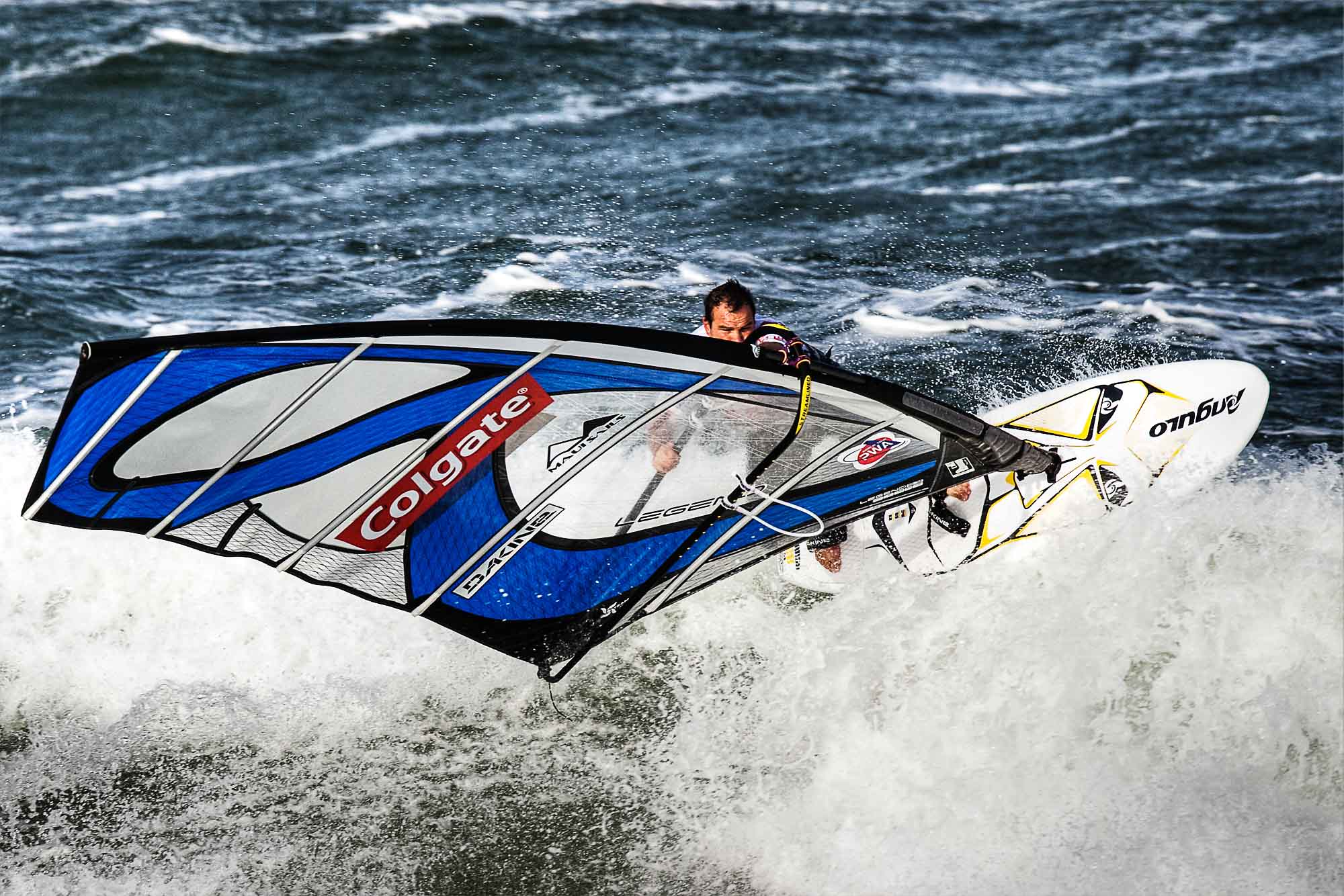 2010 Legend - Side-shore wave | MauiSails Hawaii