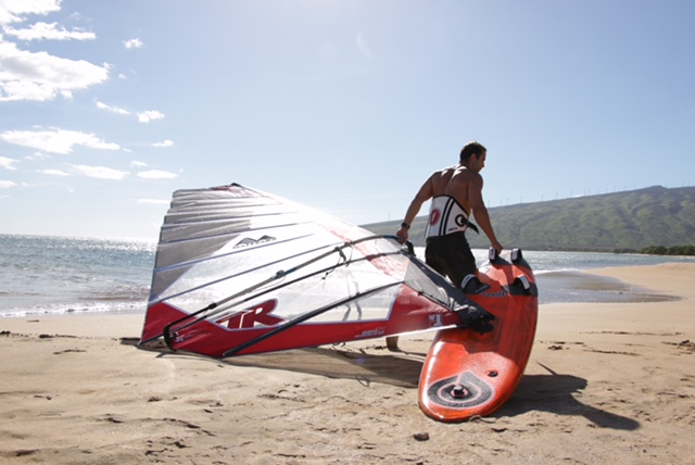 Gabriel Browne doing GPS runs at Maalaea bay | MauiSails Hawaii